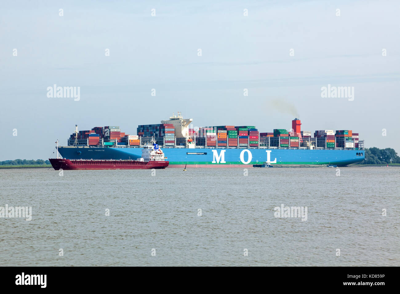 Mol container ship hi-res stock photography and images - Alamy