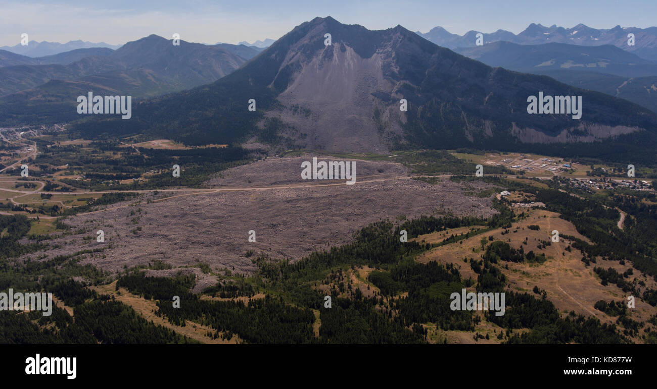 oblique aerial view of Turtle Mountain and the deadly 1903 Frank slide ...