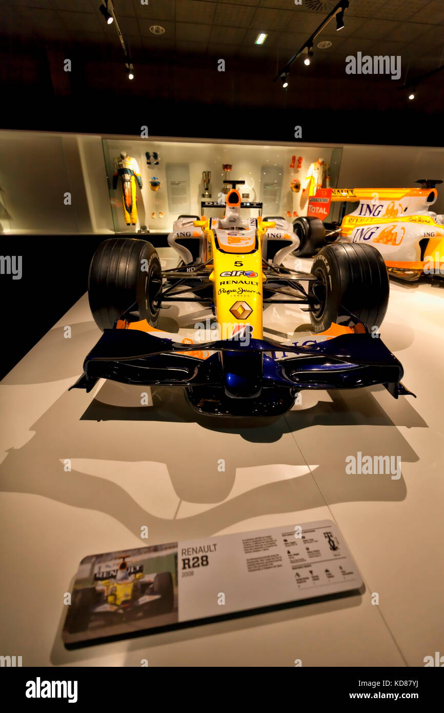 Renault R28 of F1 with which competed Fernando Alonso in years 2008 ...