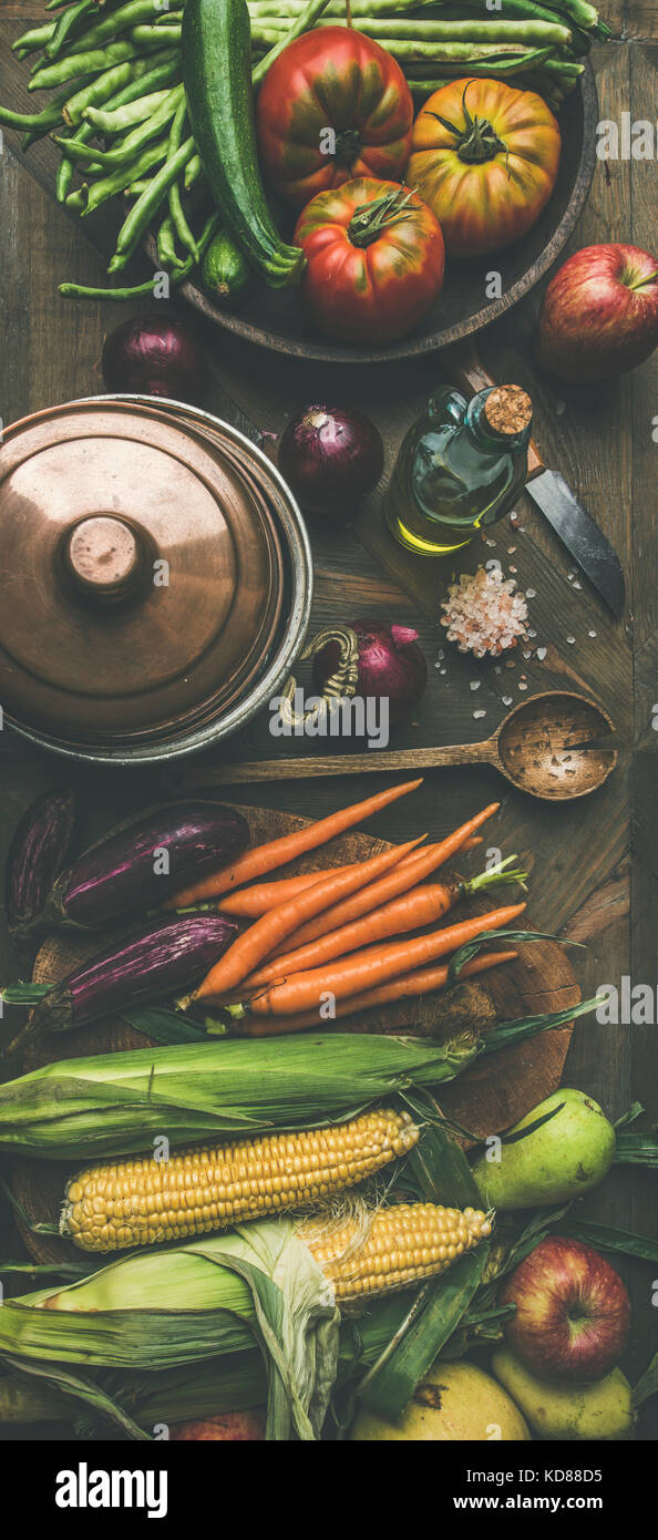 Fall cooking background. Autumn ingredients for Thanksgiving day dinner ...
