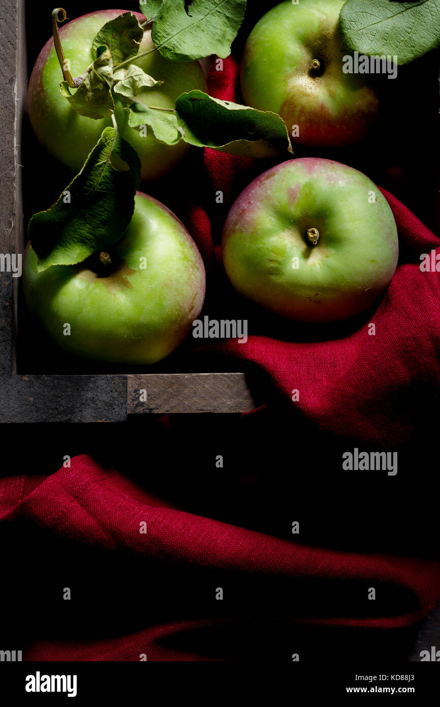 Farm Fresh Apples Stock Photo - Alamy