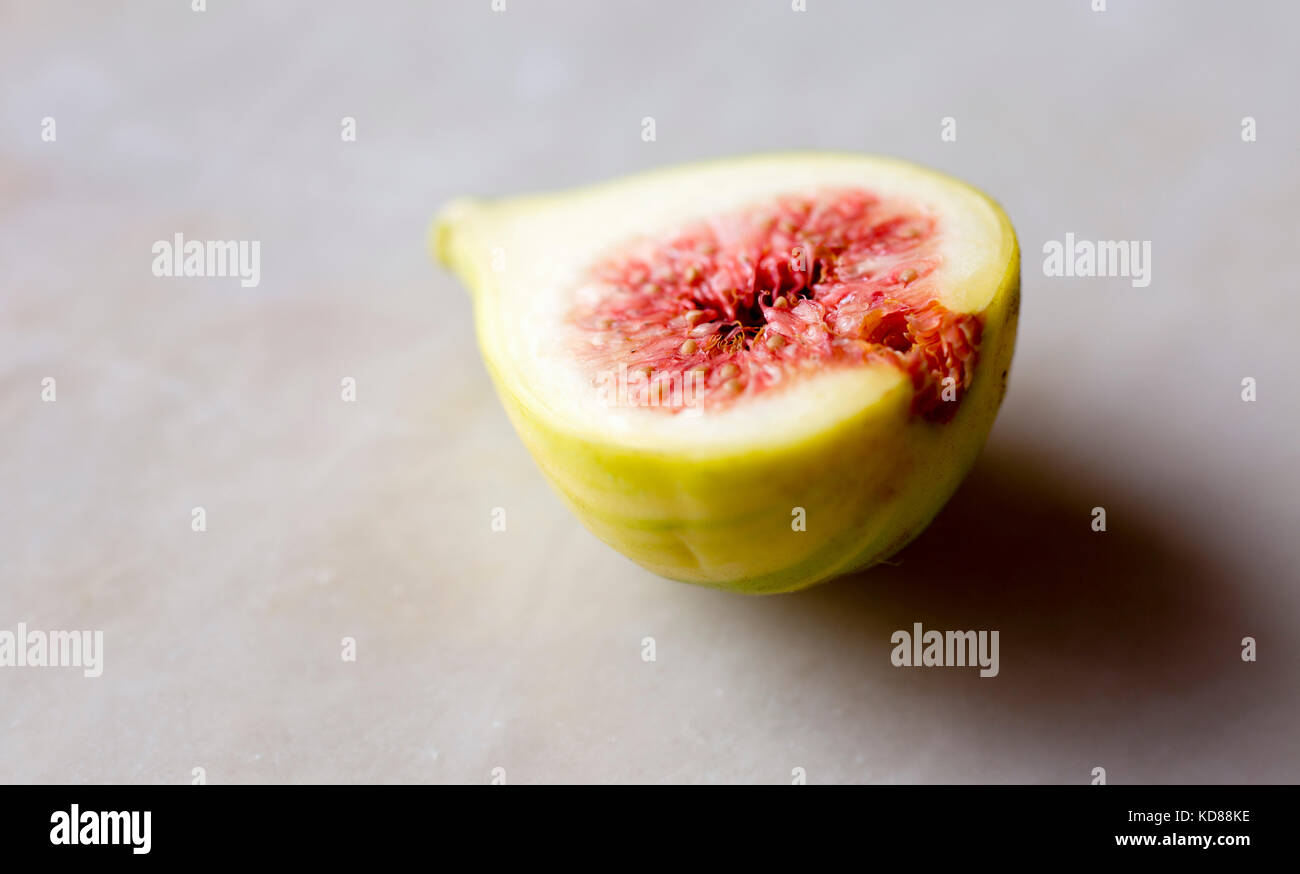 Ripe figs halves hi-res stock photography and images - Alamy