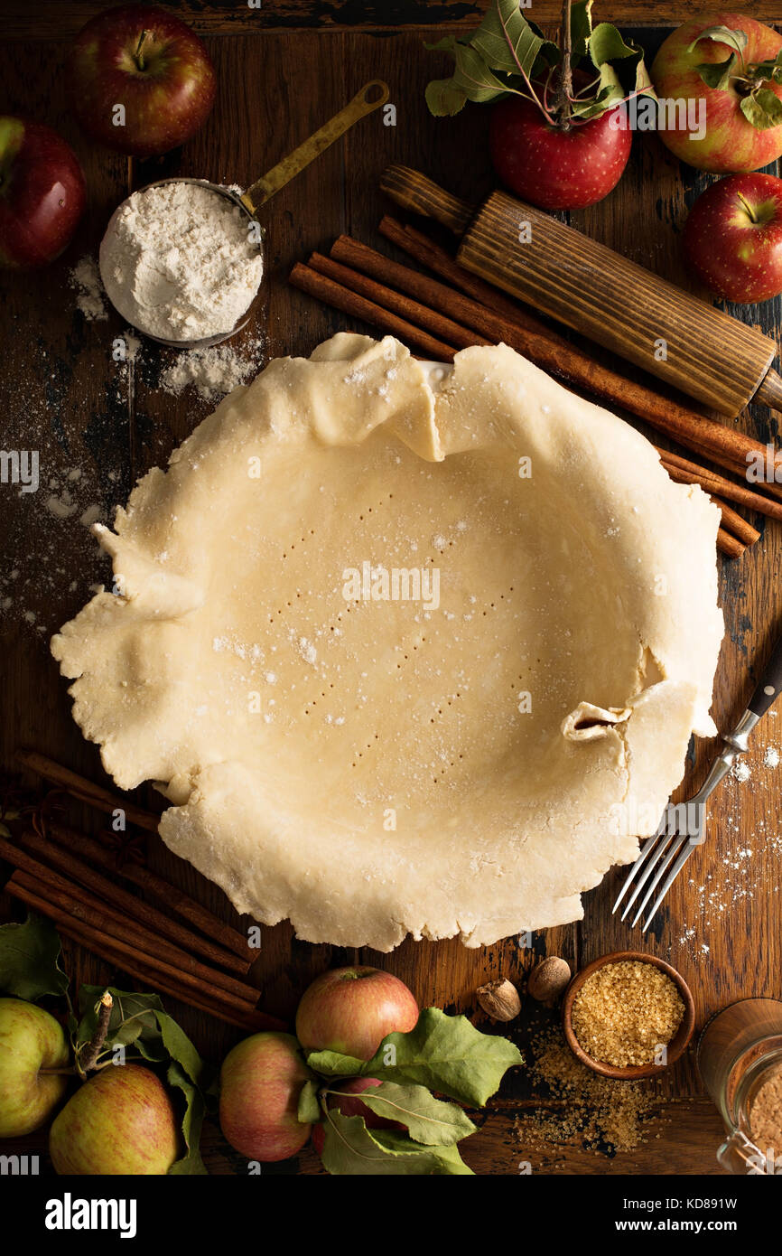 Making apple pie Stock Photo - Alamy