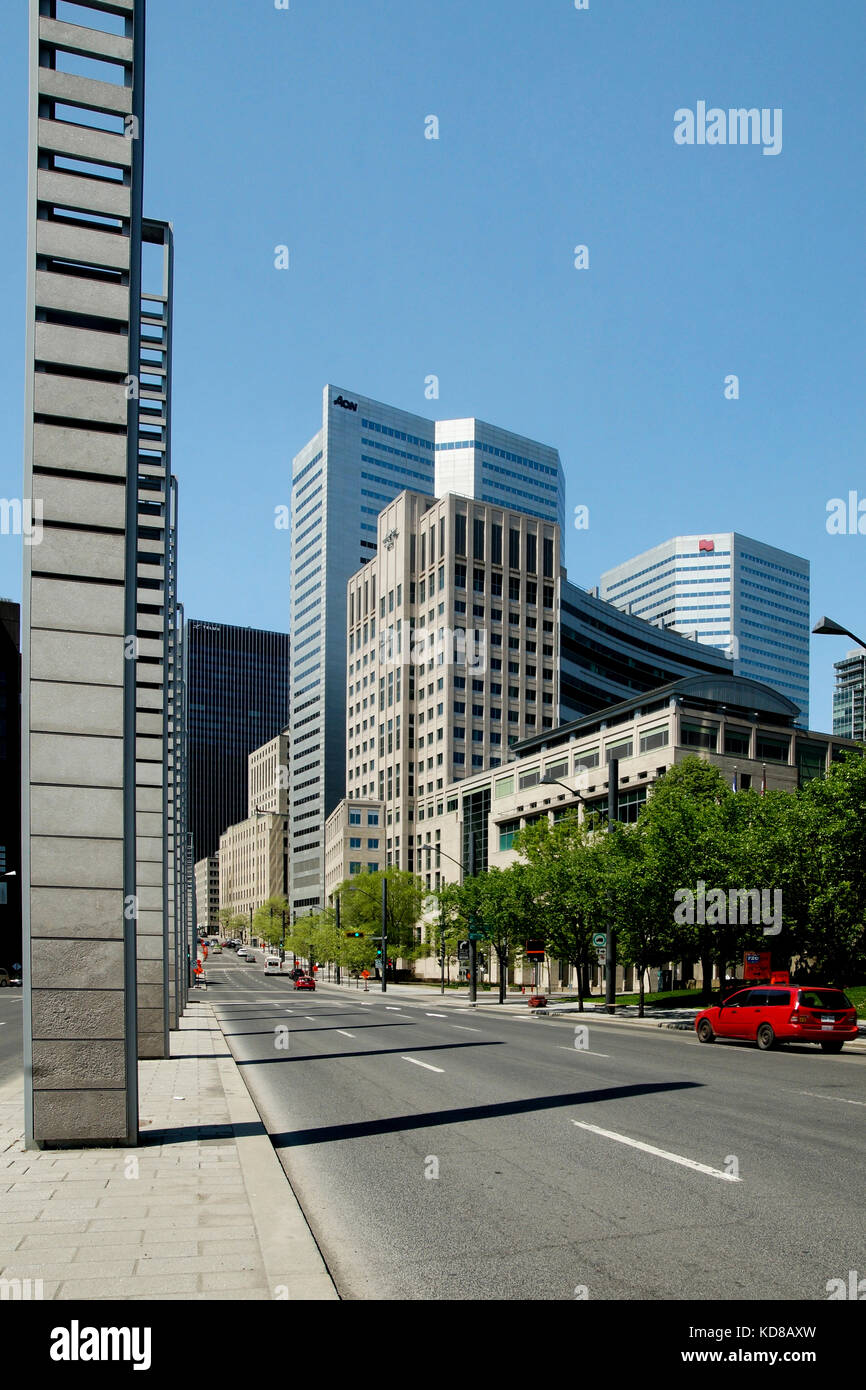 High rise entrance hi-res stock photography and images - Alamy