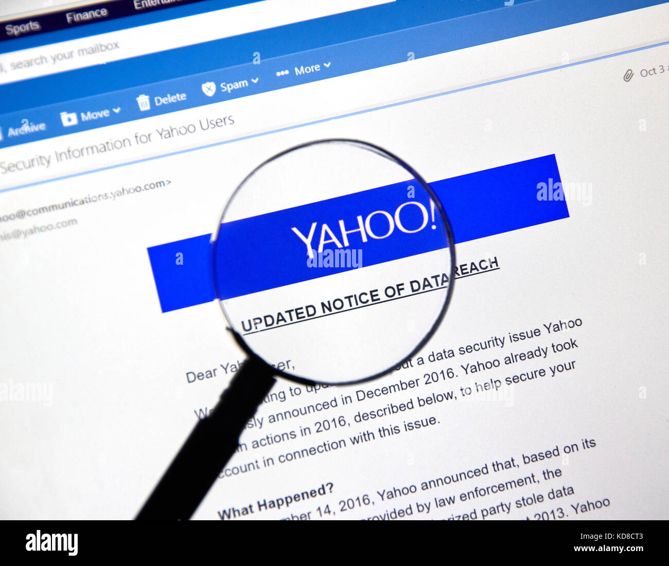 Yahoo mail page hi-res stock photography and images - Alamy