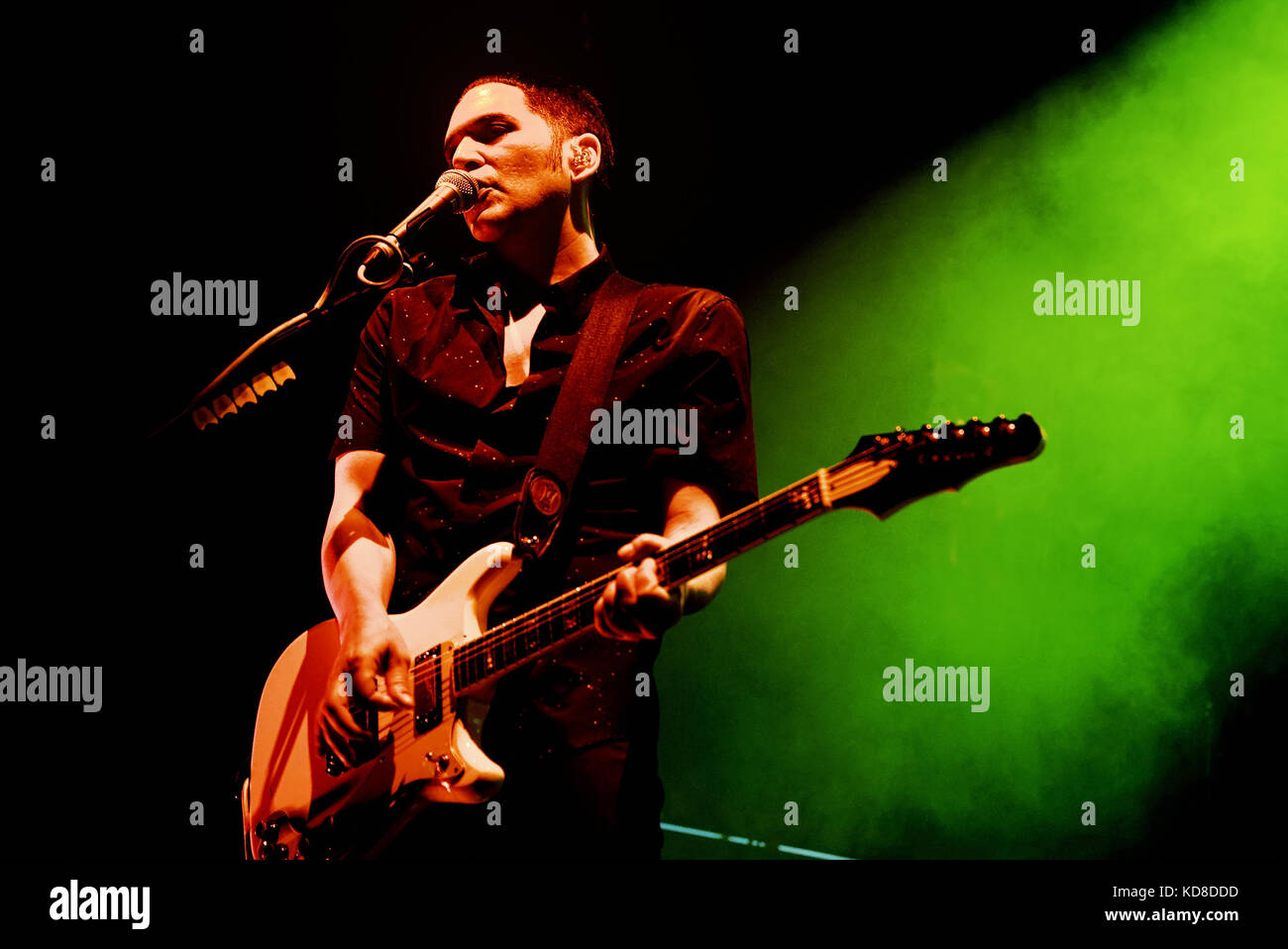 Singer brian molko band placebo hi-res stock photography and images - Alamy