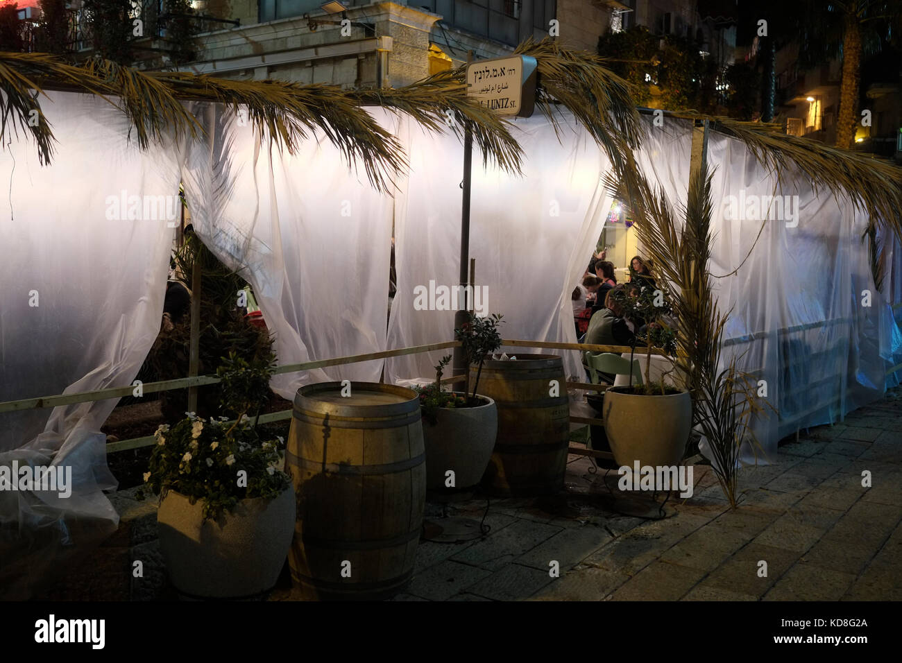 Sukkot booth hi-res stock photography and images - Alamy