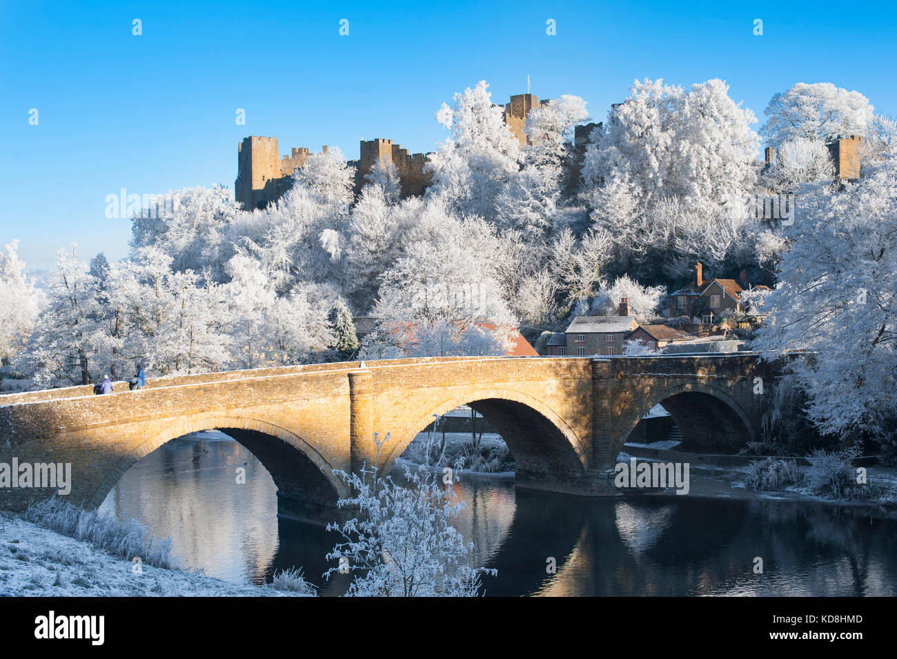 Dinham Bridge and Ludlow Castle under a layer of hoar frost covers ...