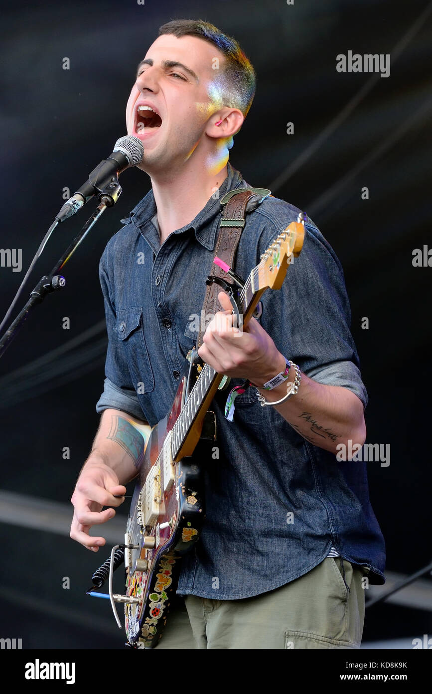 Emo rock band hi-res stock photography and images - Alamy