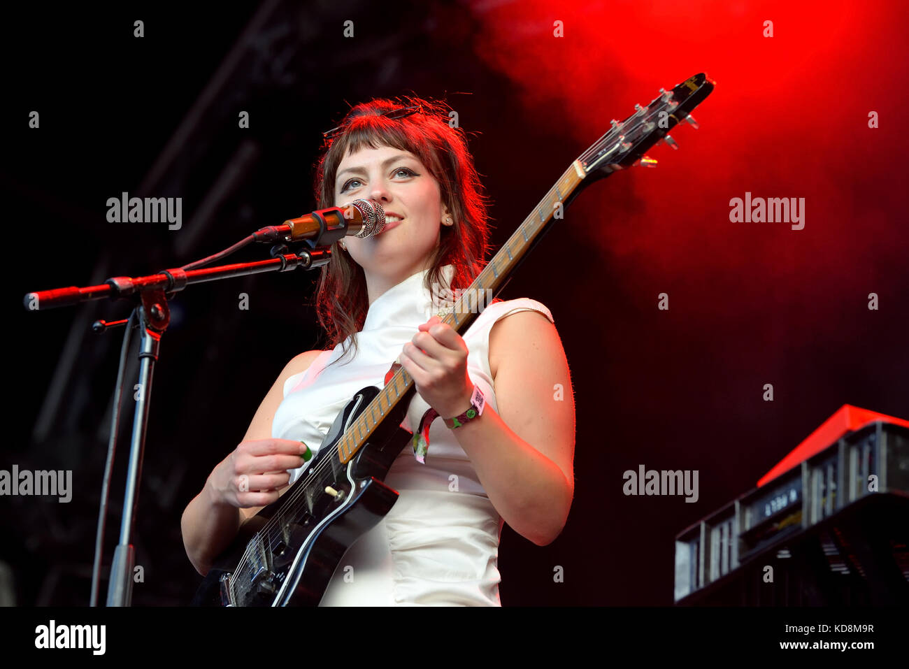 BARCELONA - JUN 3: Angel Olsen (singer) performs in concert at ...