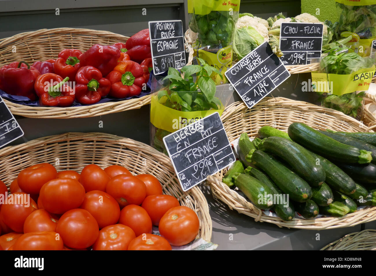 French market stall, Carcassonne, France Stock Photo - Alamy