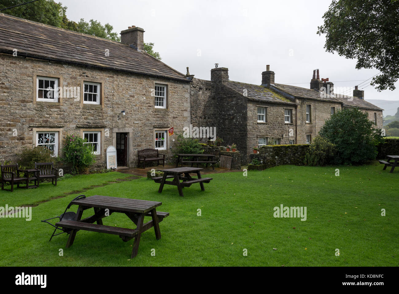 Cafe and houses in the village of Keld in Upper Swaledale, North ...