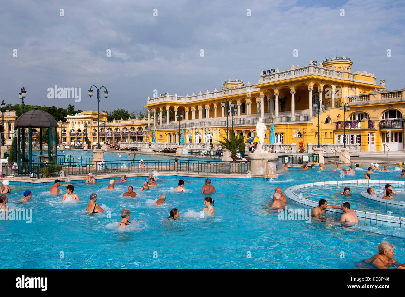 Ungarn, Budapest, Pest, Szechenyi-Bad Stock Photo - Alamy