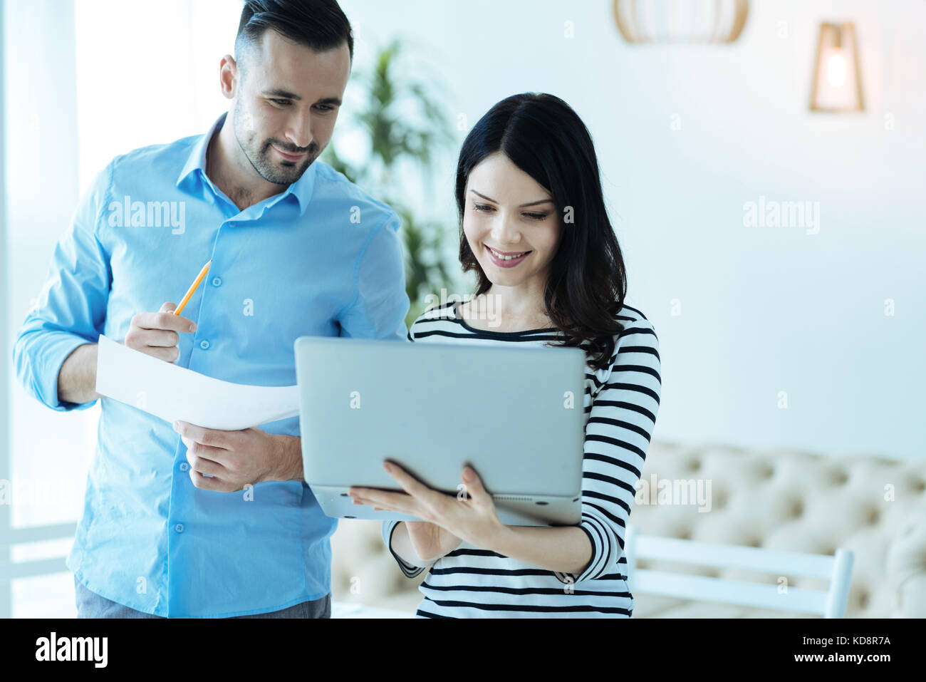 Work mates hi-res stock photography and images - Alamy