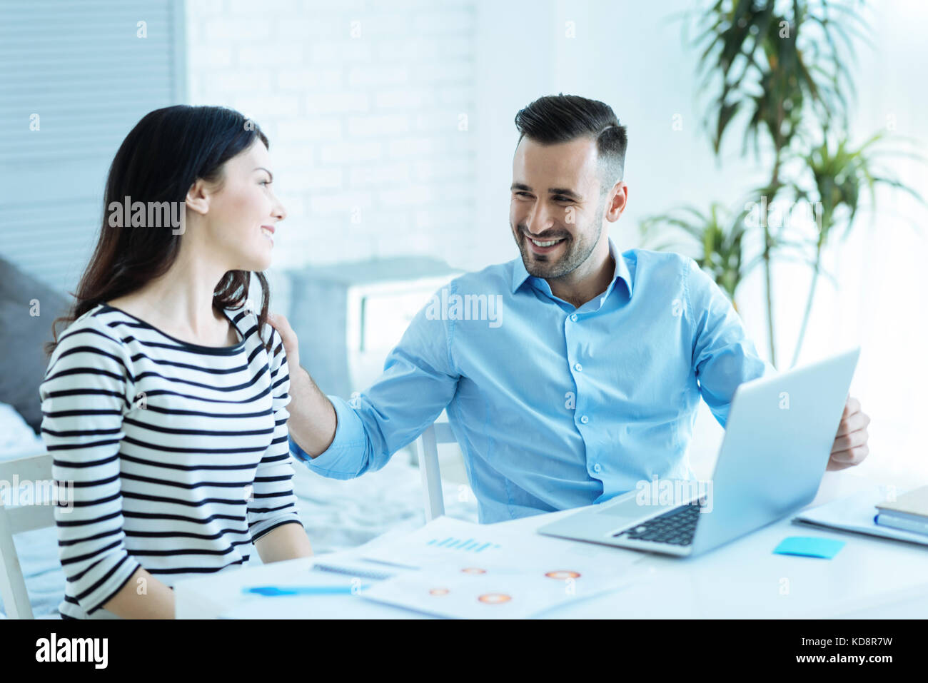 Appreciating technology hi-res stock photography and images - Alamy