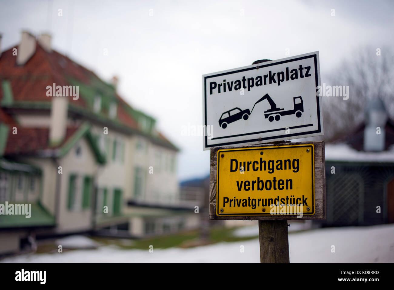 No truck entry sign hi-res stock photography and images - Alamy