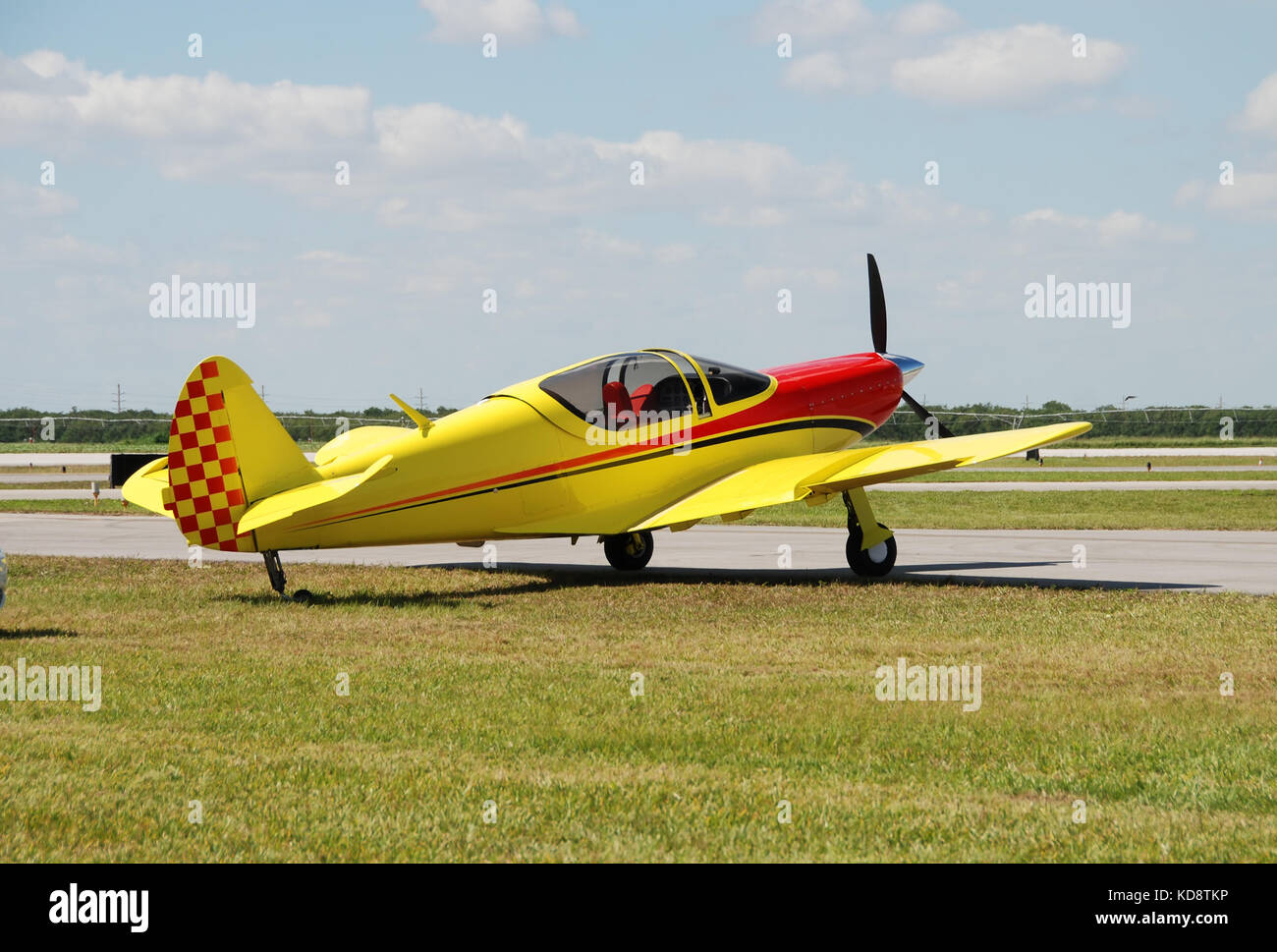 Sports acrobatic airplane Stock Photo - Alamy