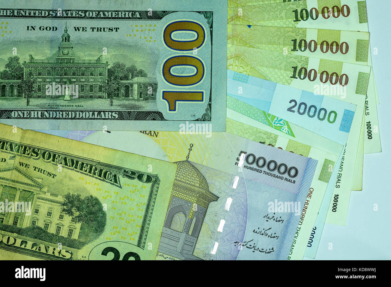 Close up Banknote and Currency Bills and Coins Stock Photo - Alamy