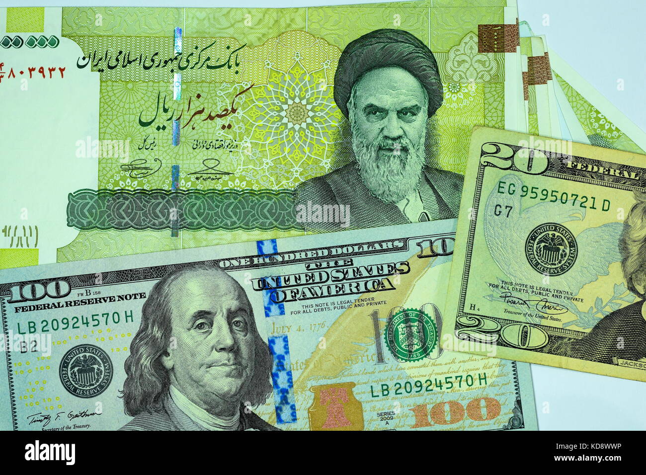 Close up Banknote and Currency Bills and Coins Stock Photo - Alamy