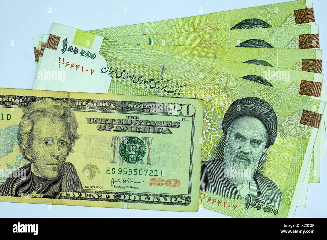 Close up Banknote and Currency Bills and Coins Stock Photo - Alamy