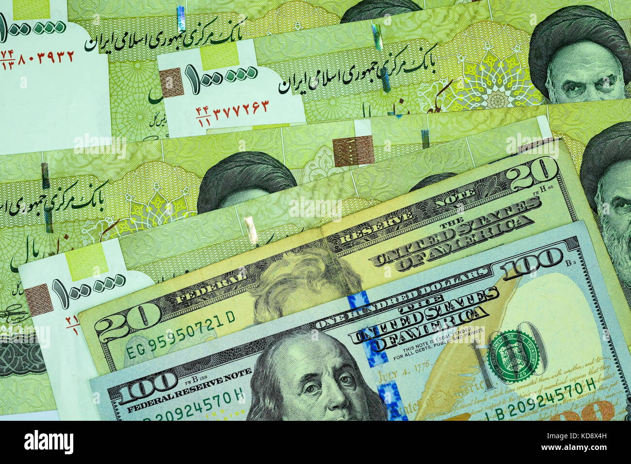 Close up Banknote and Currency Bills and Coins Stock Photo - Alamy