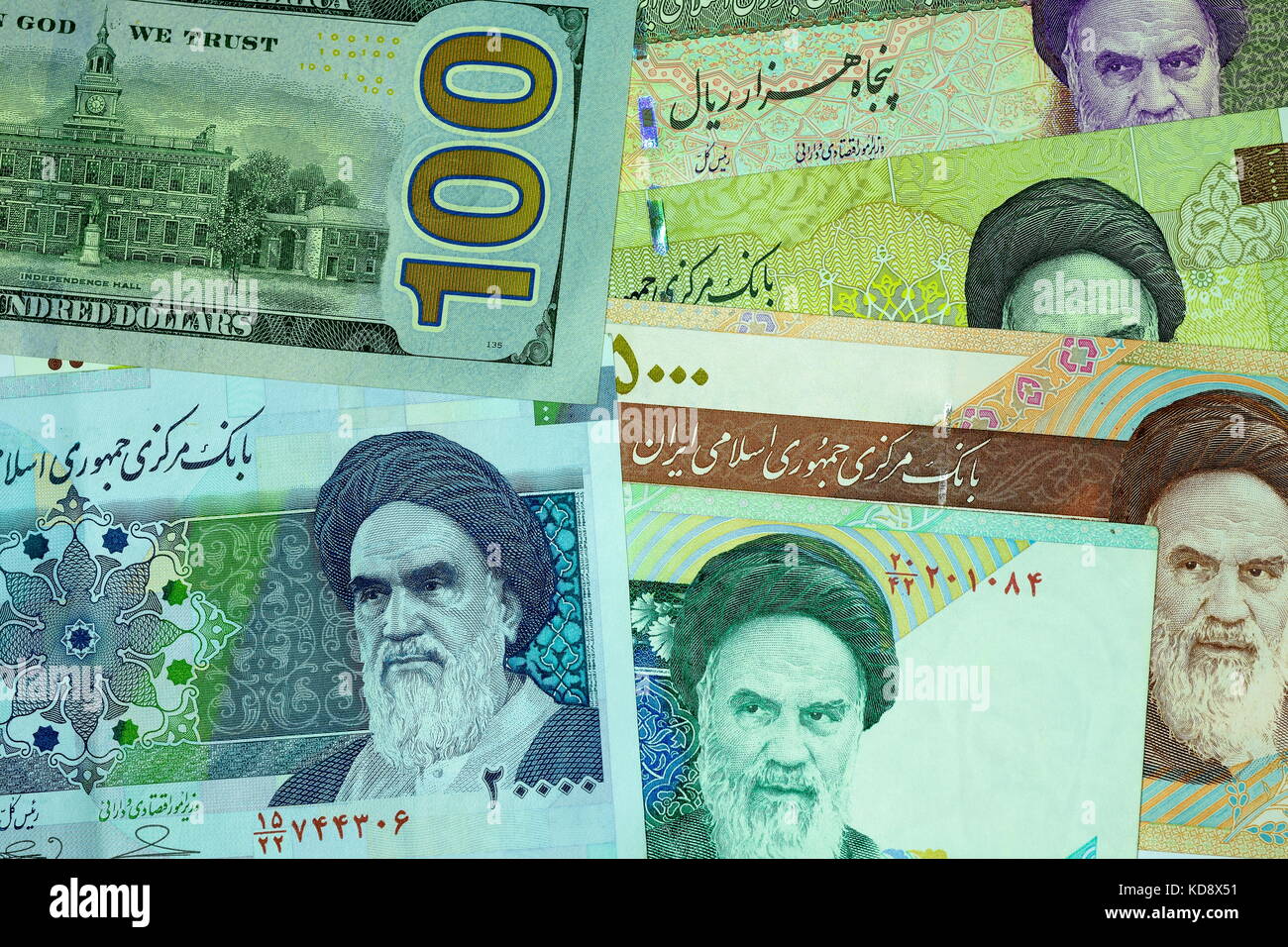 Close up Banknote and Currency Bills and Coins Stock Photo - Alamy