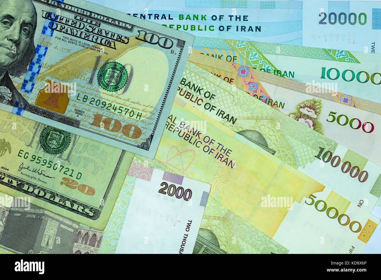 Close up Banknote and Currency Bills and Coins Stock Photo - Alamy