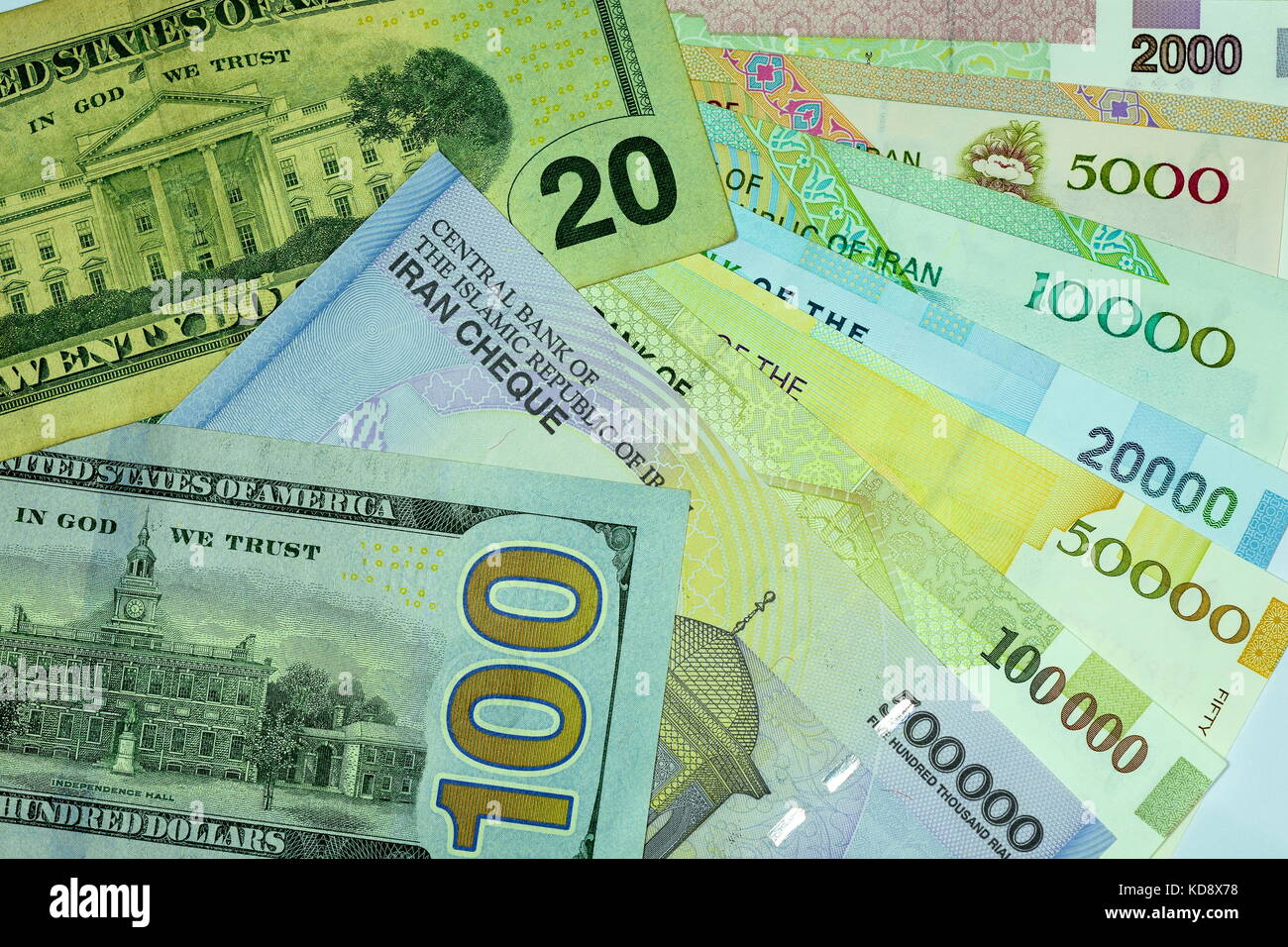 Close up Banknote and Currency Bills and Coins Stock Photo - Alamy