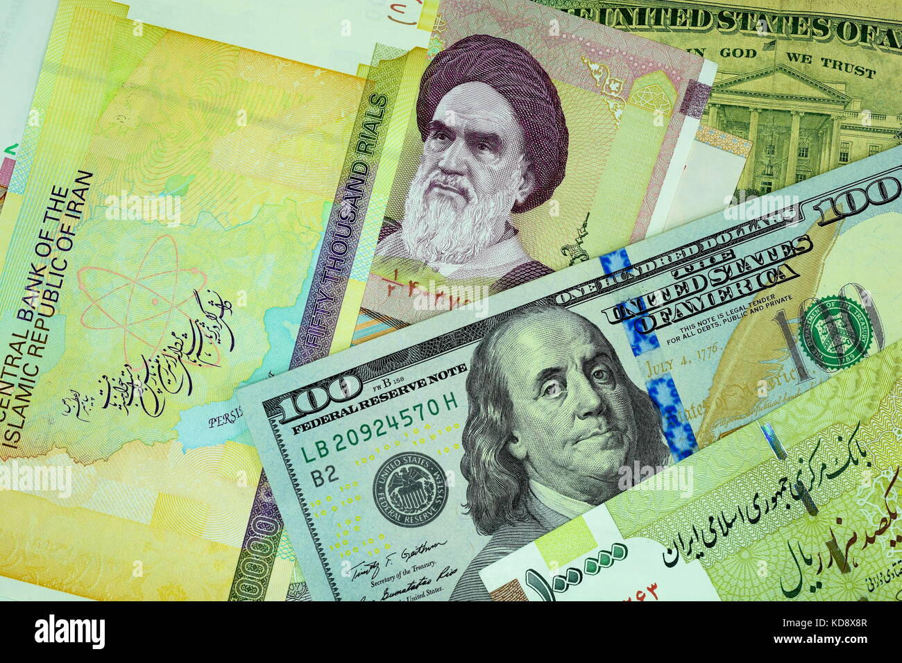 Close up Banknote and Currency Bills and Coins Stock Photo - Alamy