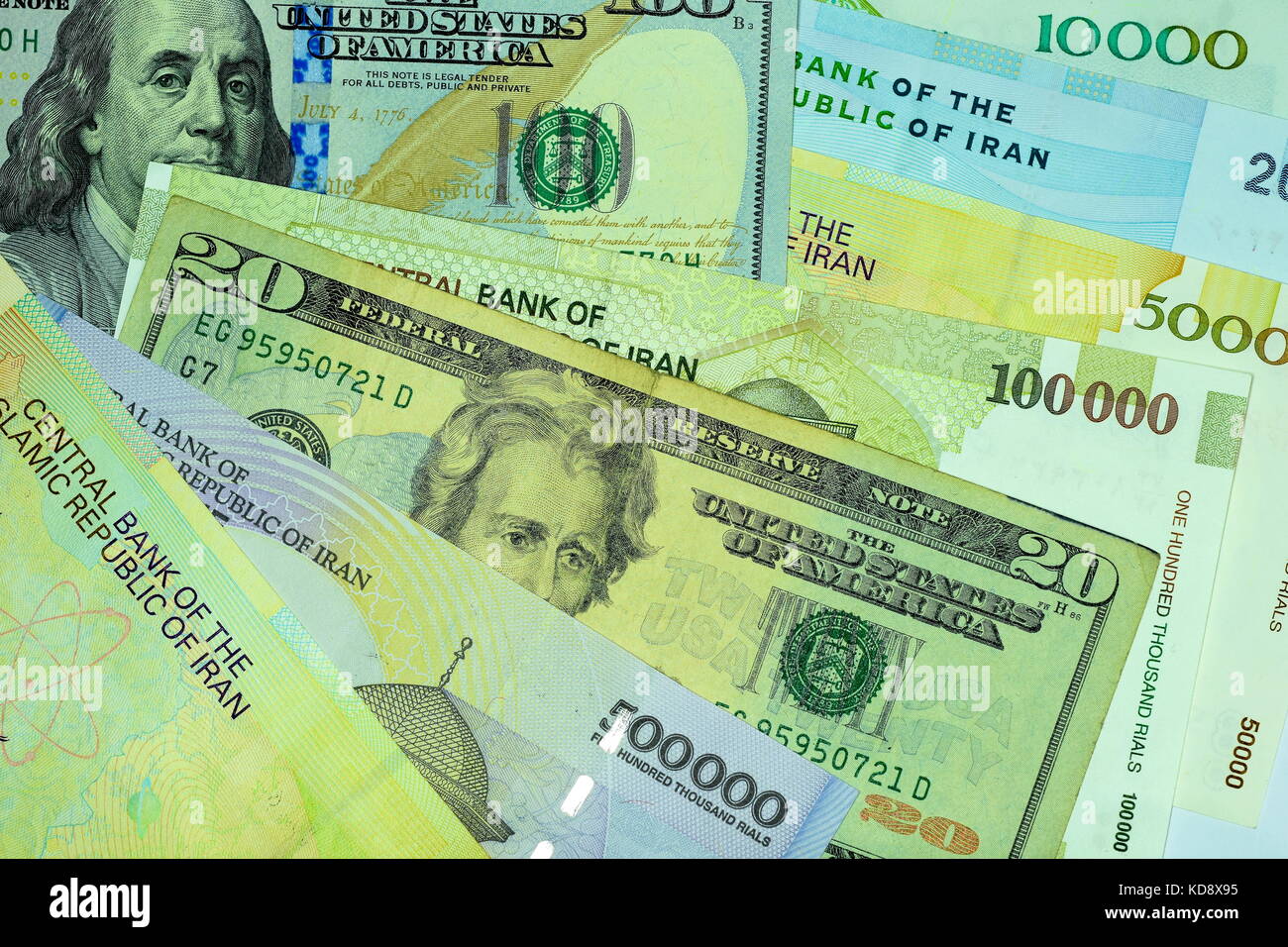 Close up Banknote and Currency Bills and Coins Stock Photo - Alamy