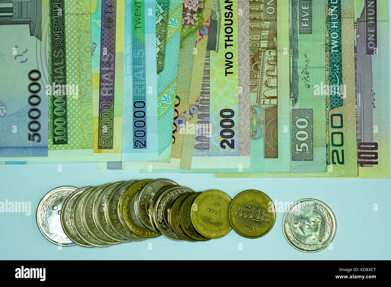 Close up Banknote and Currency Bills and Coins Stock Photo - Alamy