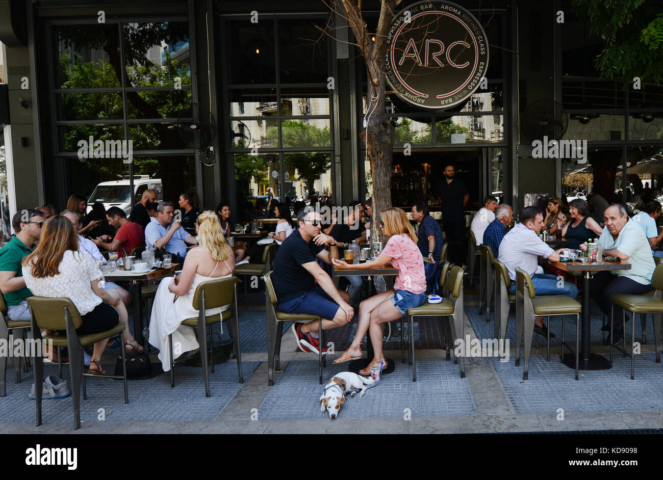 The vibrant Arc cafe in Thessaloniki, Greece Stock Photo - Alamy