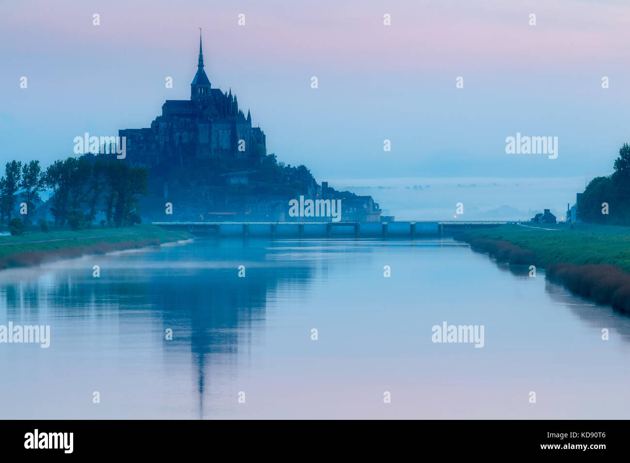 Mont Saint-Michel view in the sunrise light. Normandy, northern France ...