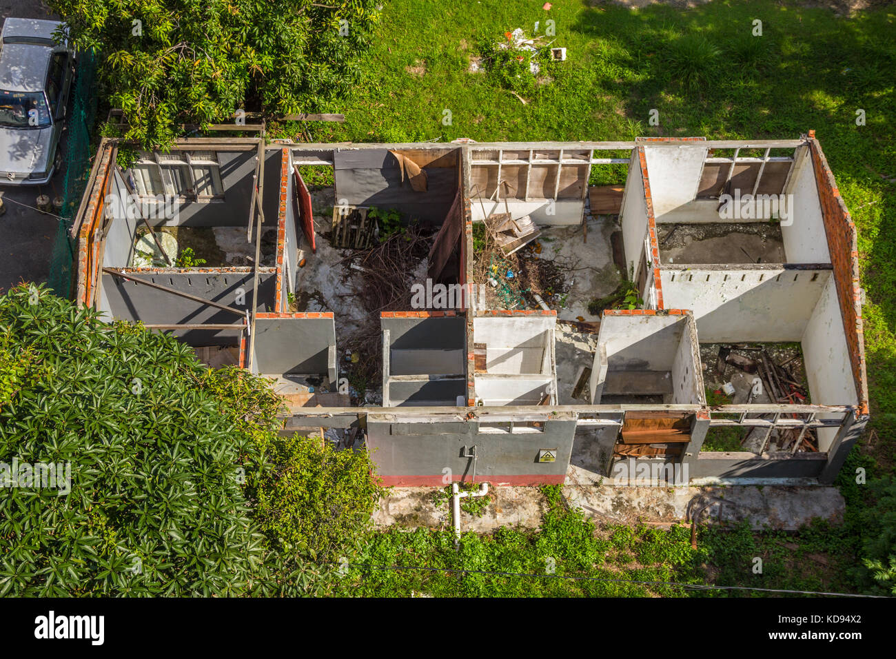 old abandoned building from top view Stock Photo - Alamy