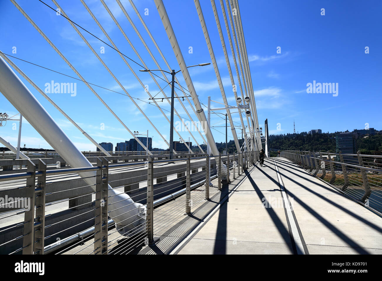 Tilikum Bridge Crossing, Portland (Oregon Stock Photo - Alamy