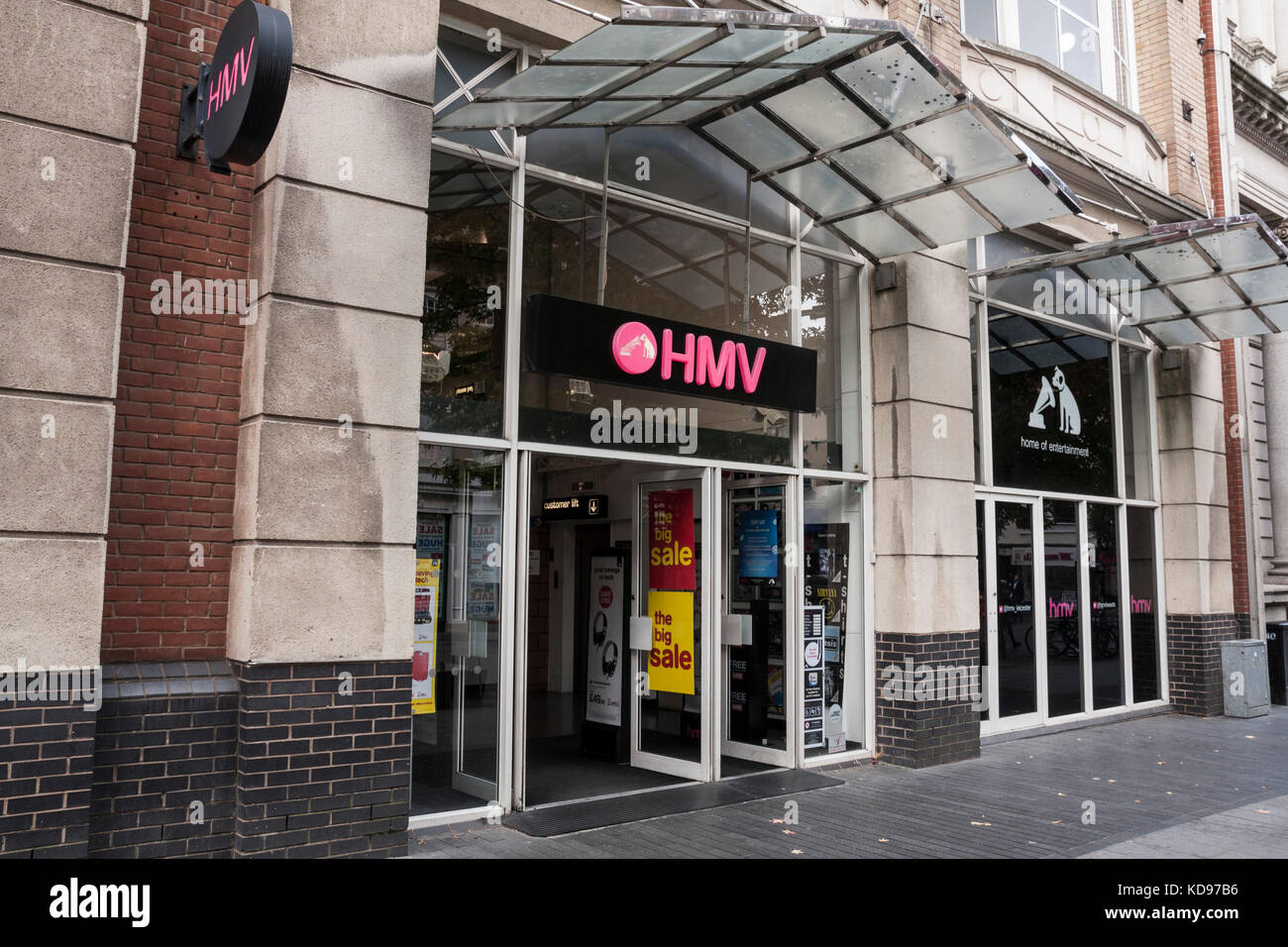 Hmv shop england hi-res stock photography and images - Alamy