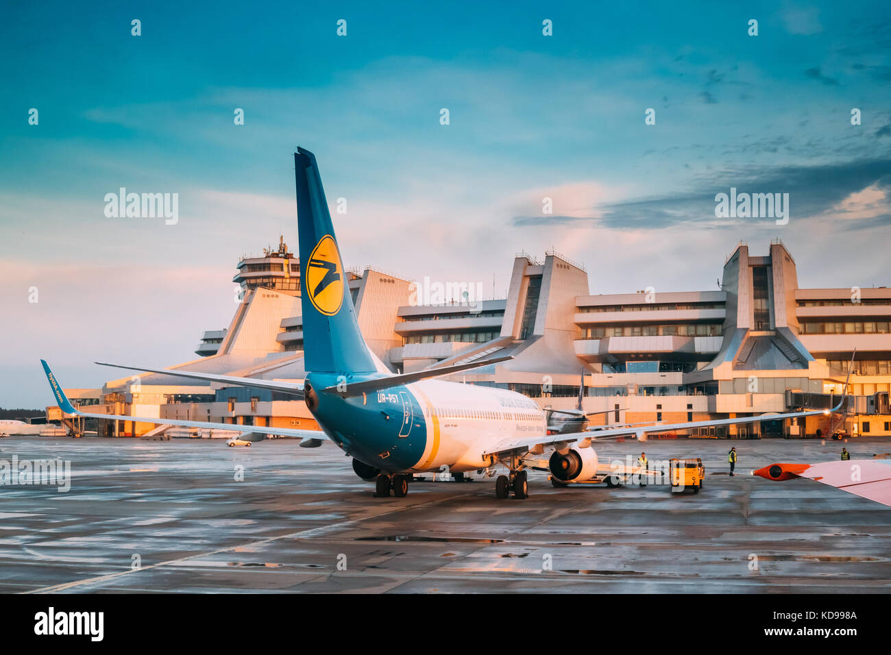 Ukrainian transport aircraft hi-res stock photography and images - Alamy