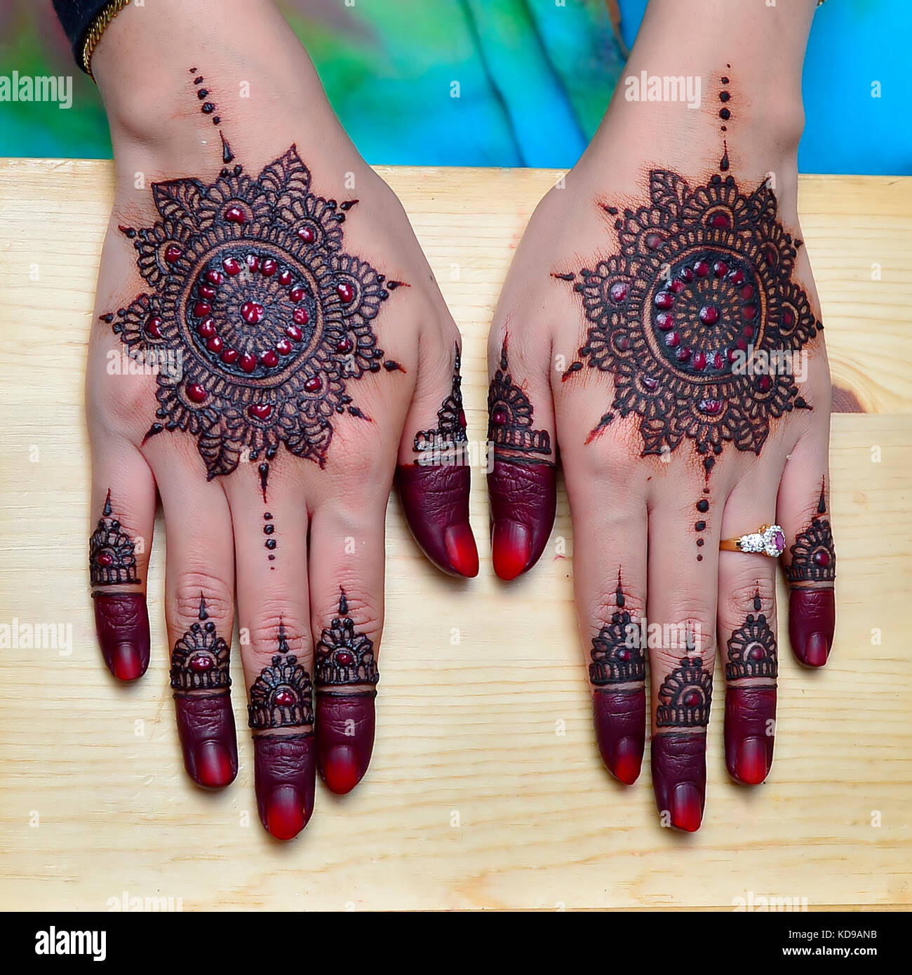 Easy Henna Tattoo Designs Wrist