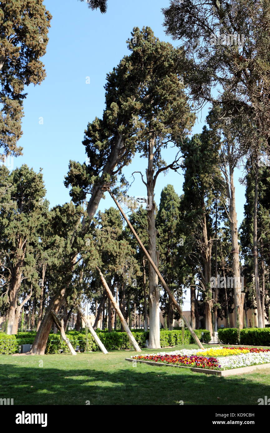 Fin Garden, also known as Bagh-e Fin, is a historical Persian Garden ...