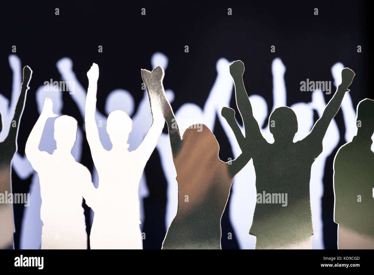 Human circle hi-res stock photography and images - Alamy