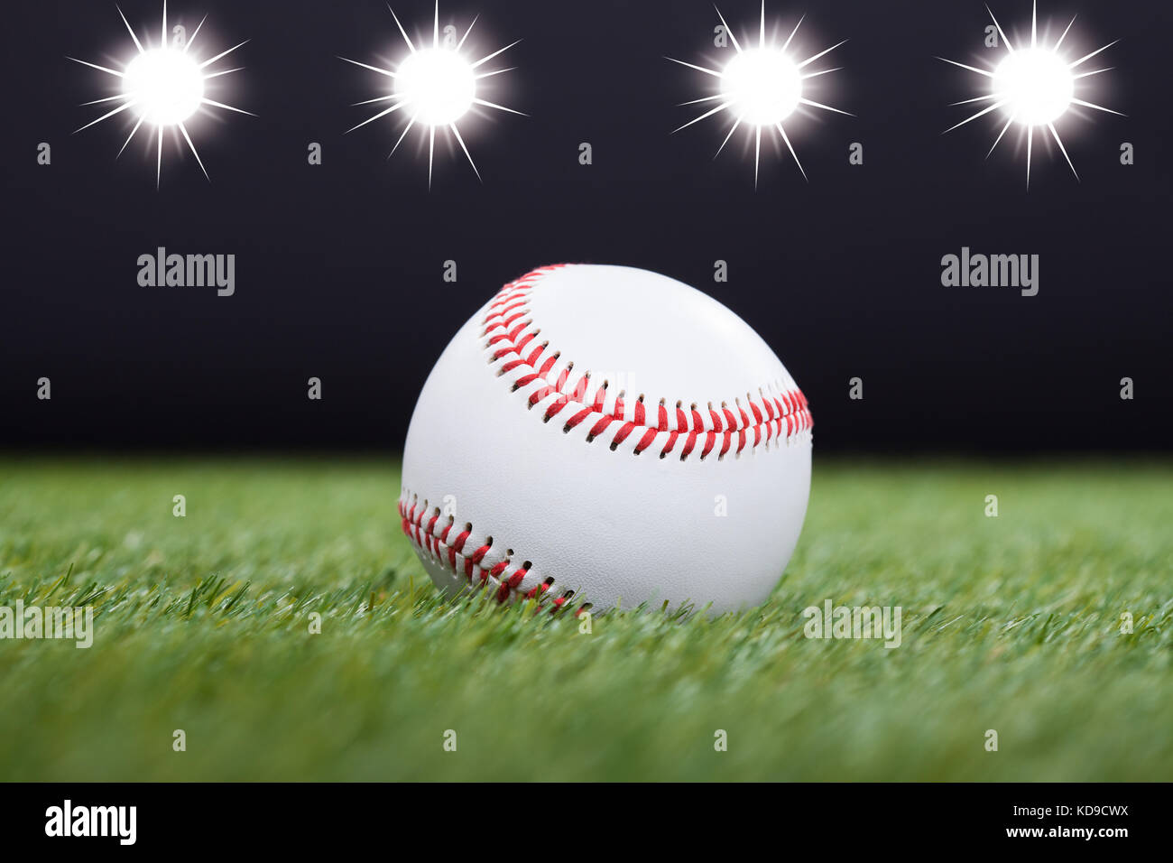 Baseball field grass hi-res stock photography and images - Alamy
