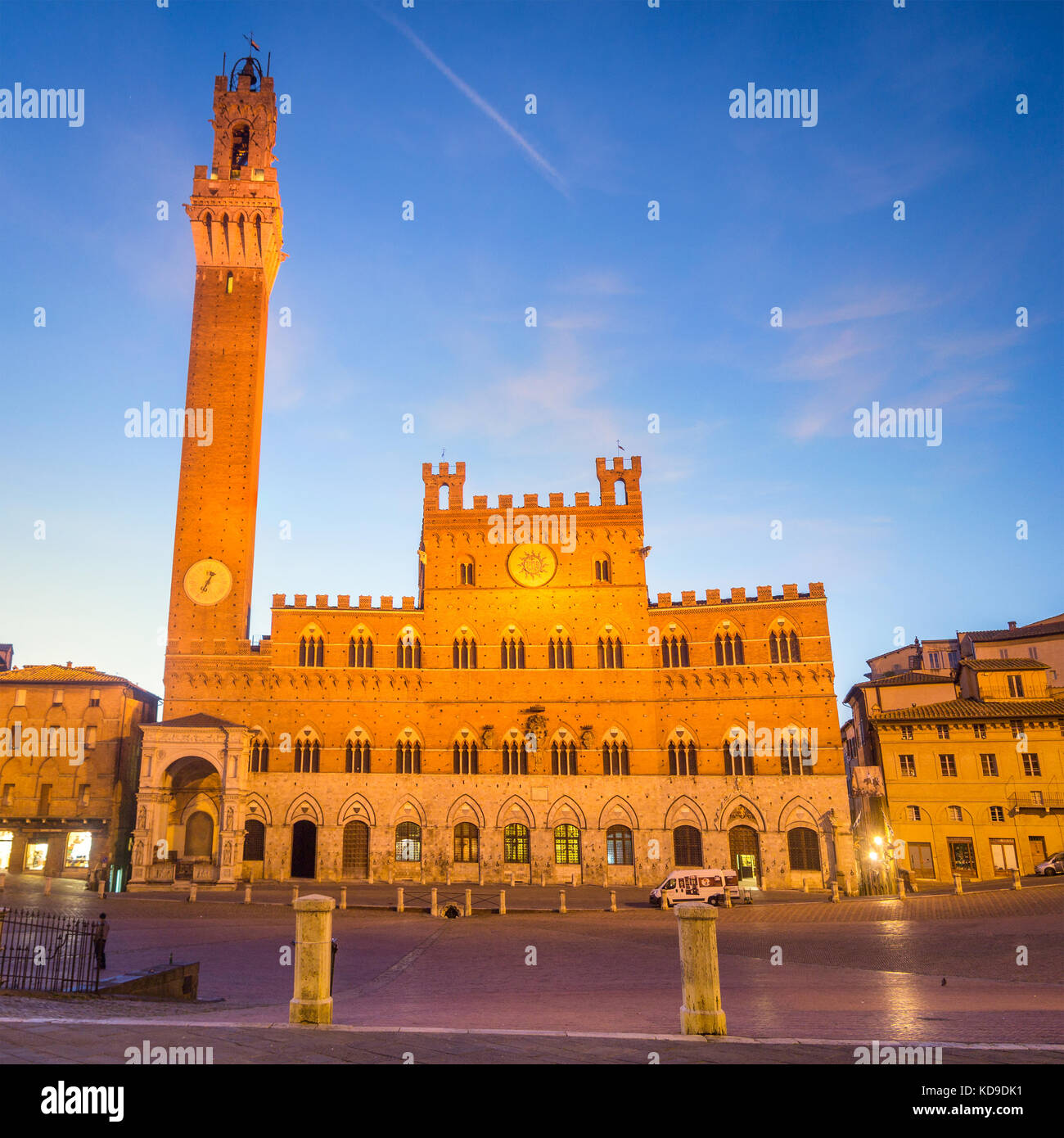 Piazza del Campo, Siena - Italy Stock Photo - Alamy Piazza del Campo, Siena - Italy Stock Photo - Alamy