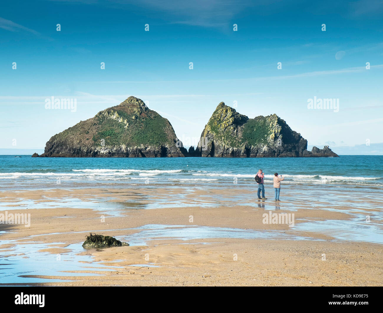 Gull Rocks at Holywell Bay Cornwall - Holywell Bay one of the iconic ...