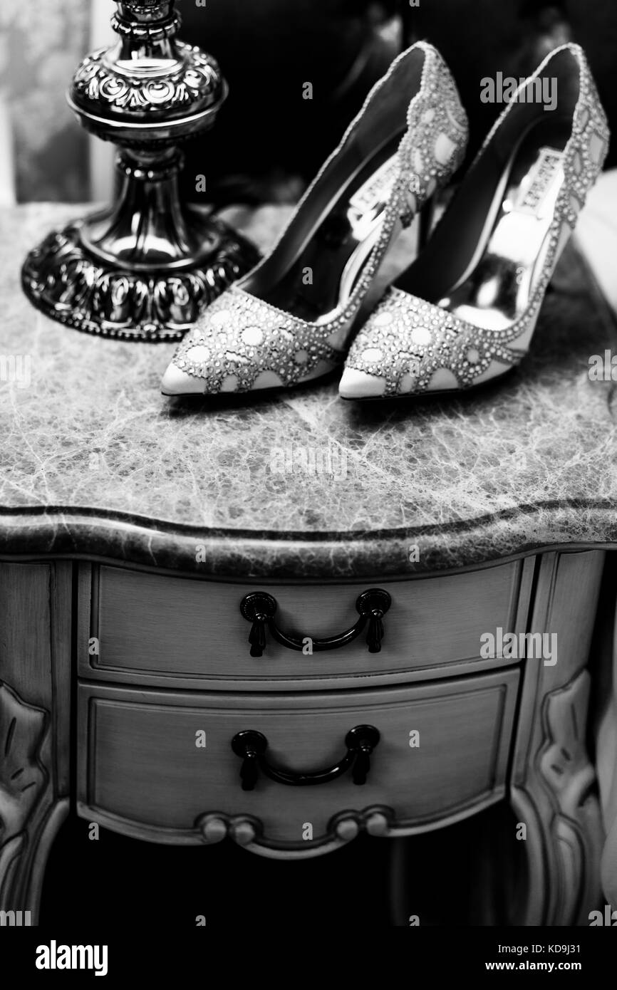 Leaf preparation Black and White Stock Photos & Images - Alamy