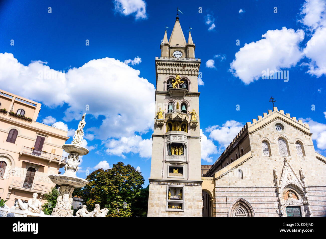 Messina Sicily on a beautiful day Stock Photo - Alamy
