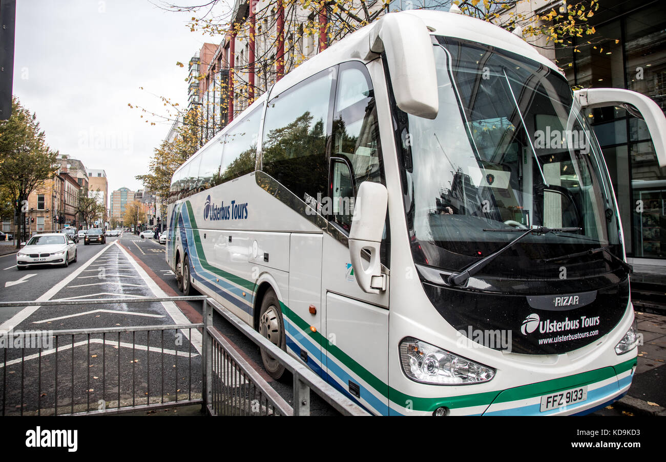 Belfast open bus tour hi-res stock photography and images - Alamy