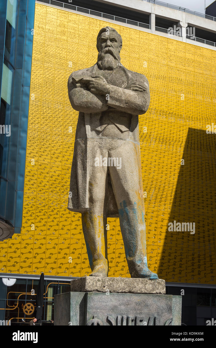 Friedrich engels in manchester hi-res stock photography and images - Alamy