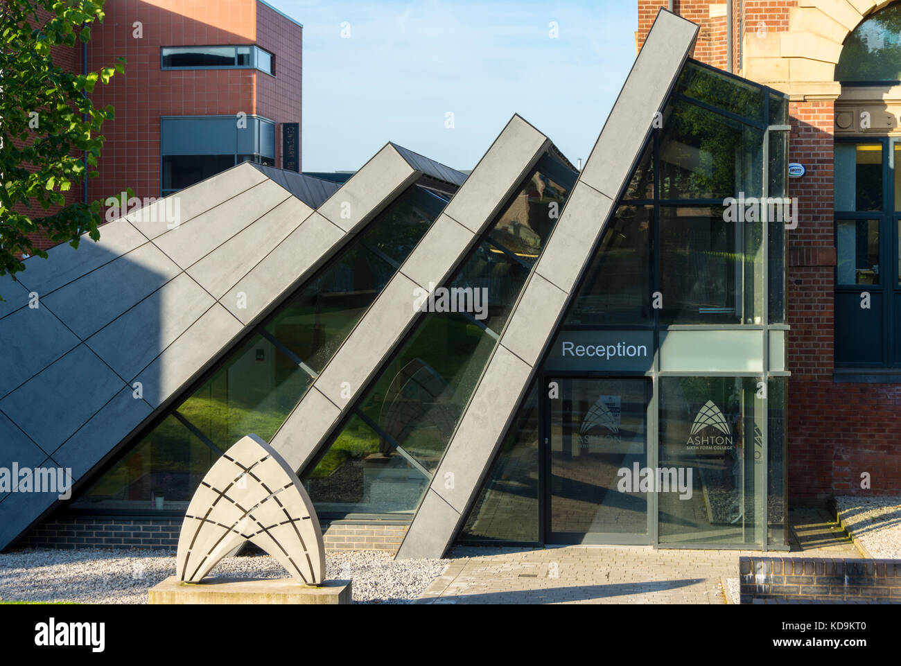 Entrance to the Sixth Form college building (GA Studio Architects 2014 ...