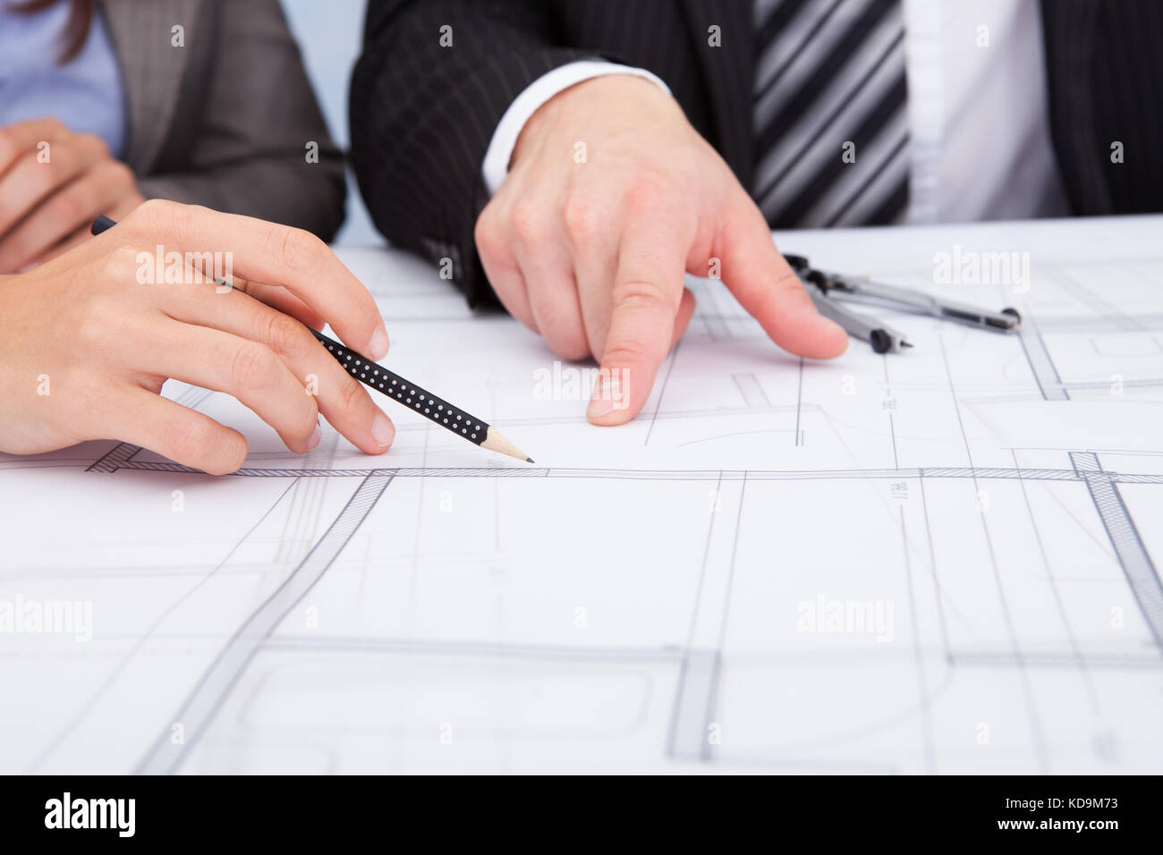 Hand pointing drawing hi-res stock photography and images - Alamy