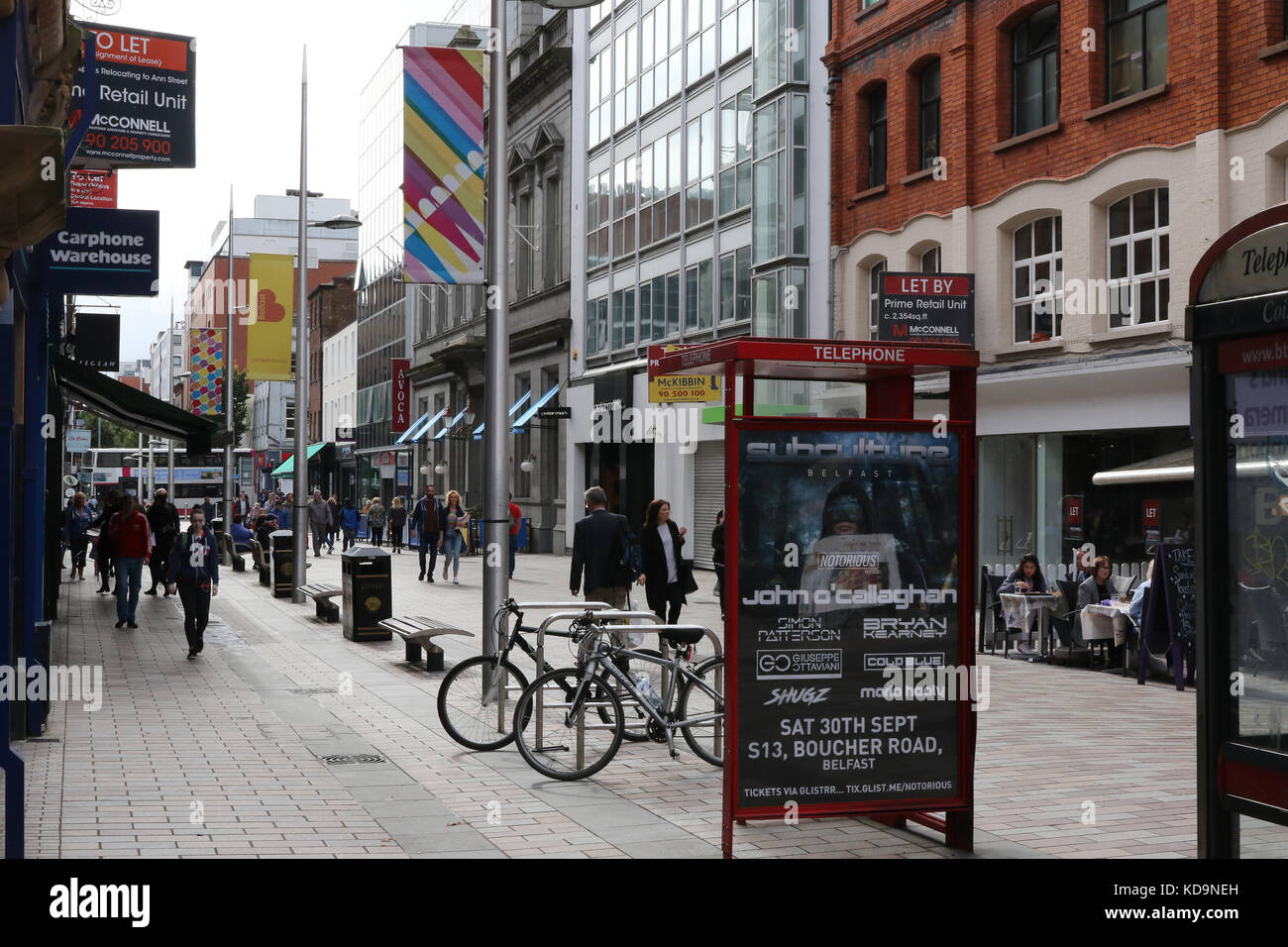 Shoppers and pedestrians in Belfast. The pedestrian zone is in Arthur ...